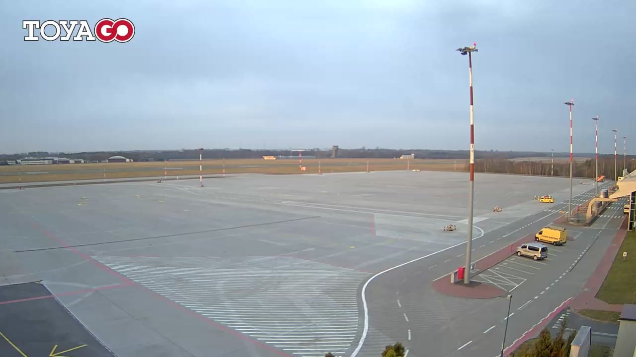 Kamera na żywo - LIVE: Łódź - Port lotniczy Łódź-Lublinek | LookCam